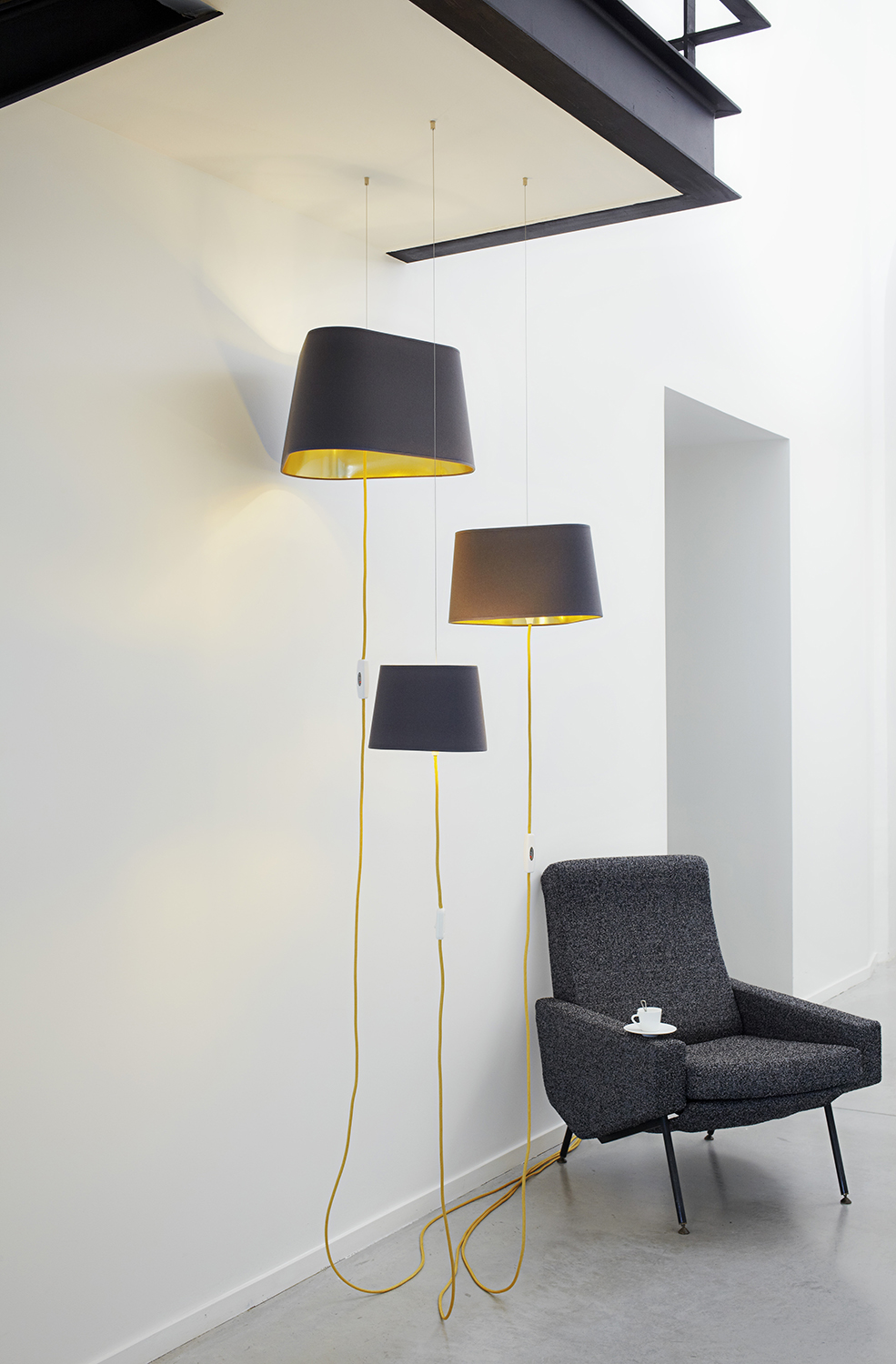 Nomadic Pendant Grand Nuage satin gold & gold interior France