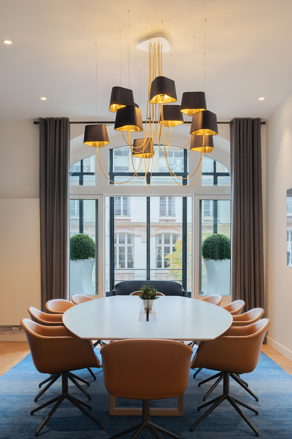 Chandelier 15 Small Cloud Satin Beige and shiny Gold Made in France